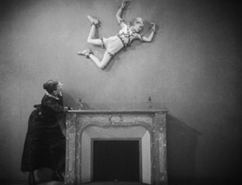 Blood of a Poet, The/Sang D’Un Poete, Le (1930) - FilmFanatic.org