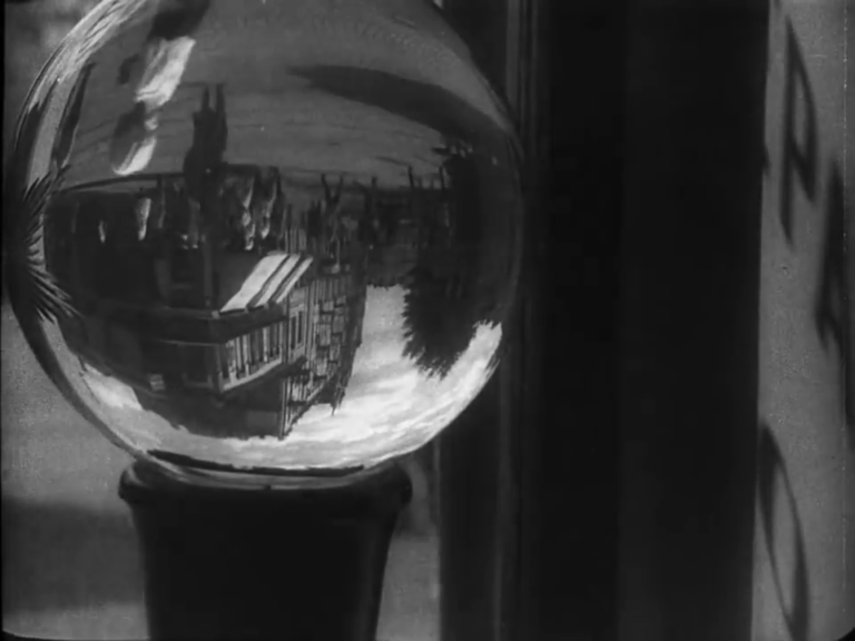 Strike (1925) - FilmFanatic.org